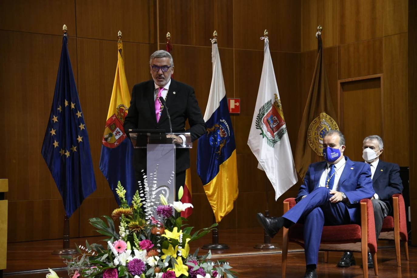 Fotos: Toma de posesión de Lluís Serrá como nuevo rector de la ULPGC ...