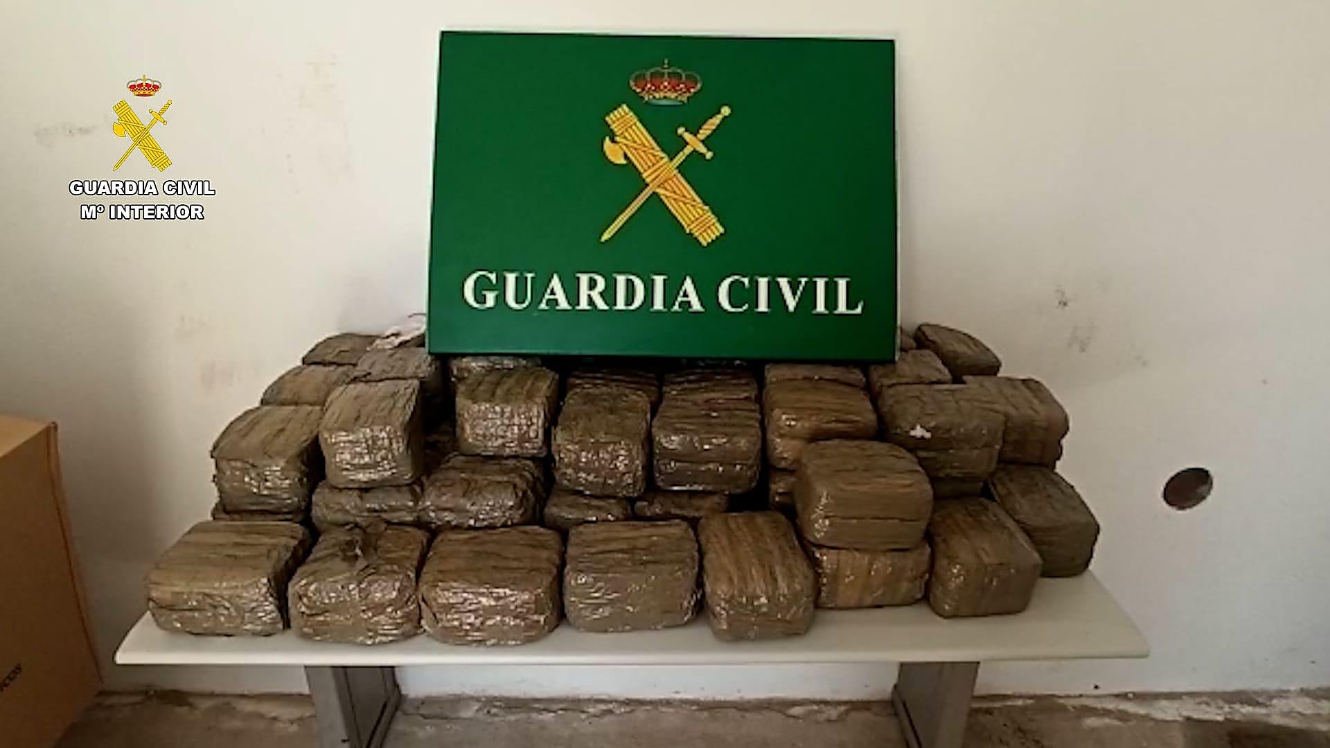 Sorprenden a un hombre con más de 65 kilos de hachís en Lanzarote ...