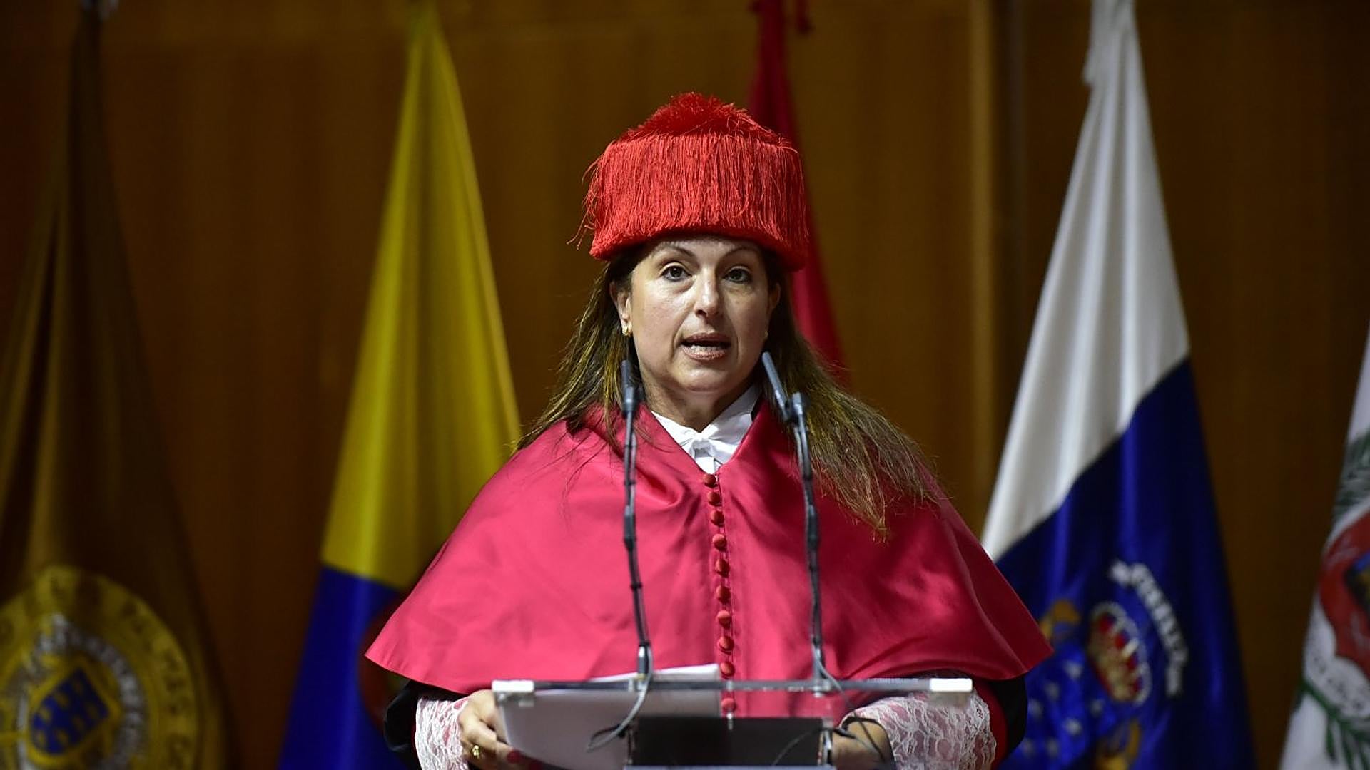 Rosa Rodríguez Bahamonde, elegida decana de la Facultad de Ciencias ...