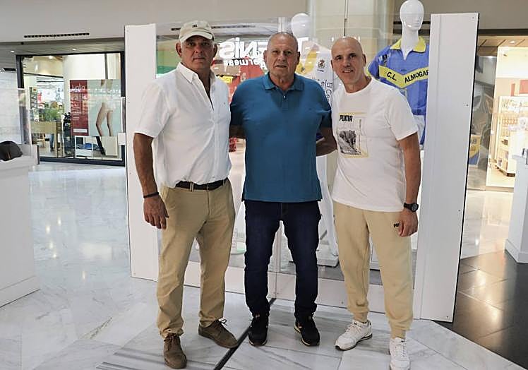 Las joyas de la exposición del CC Las Arenas, elogiadas y con público ...