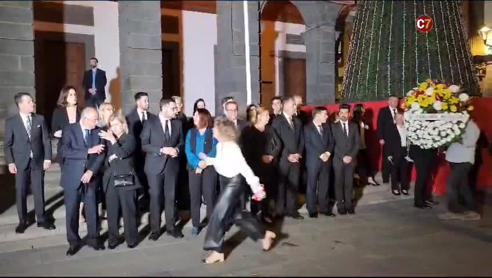 Capilla ardiente de Jerónimo Saavedra | Canarias7