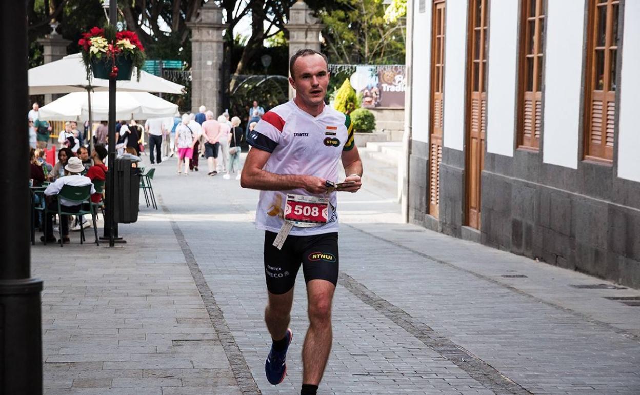 Popov vence en la City Race y Serebrianitski en la general | Canarias7