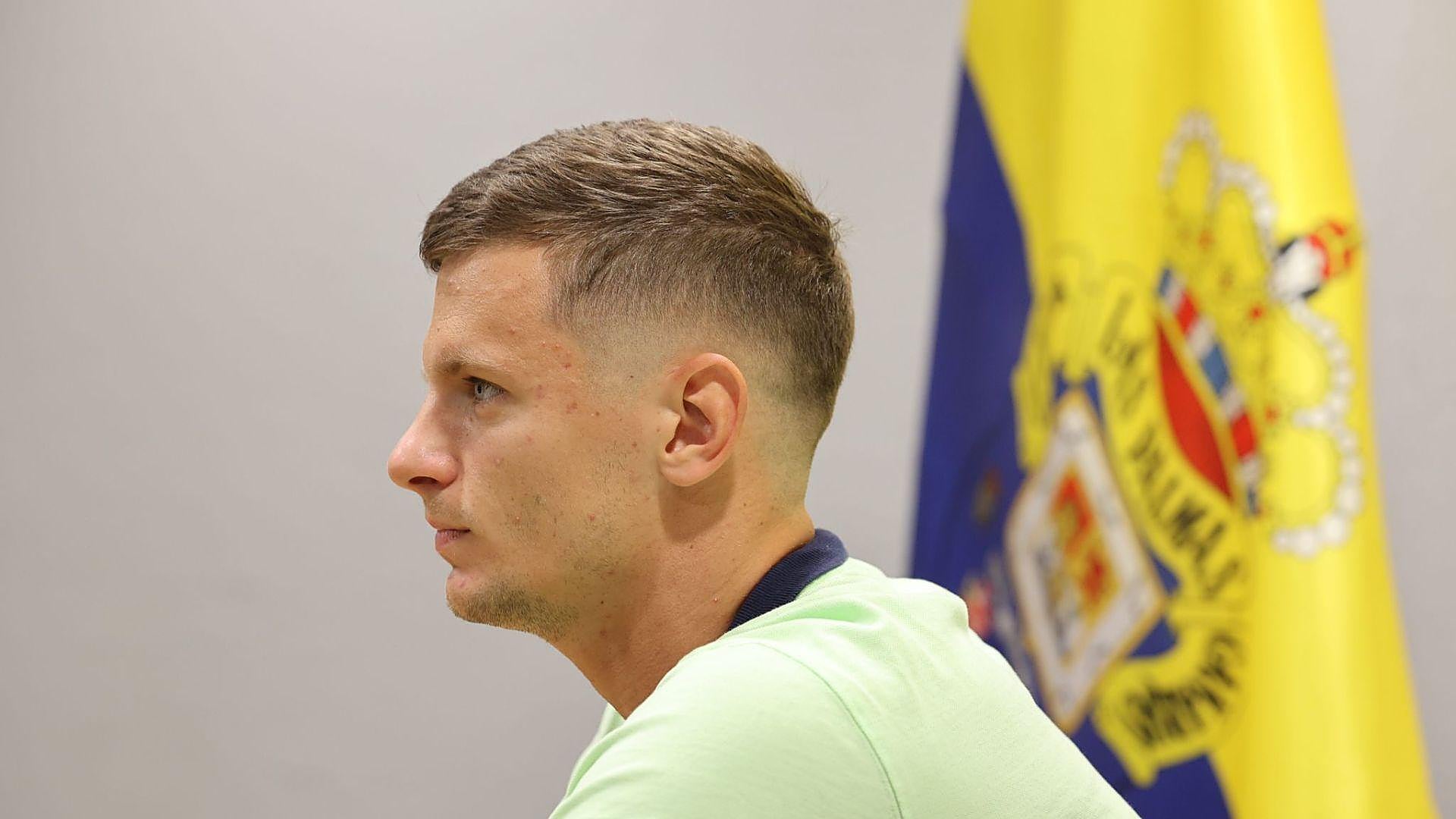 Horkas: «Acepto el reto de jugar en la UD, estoy preparado» | Canarias7
