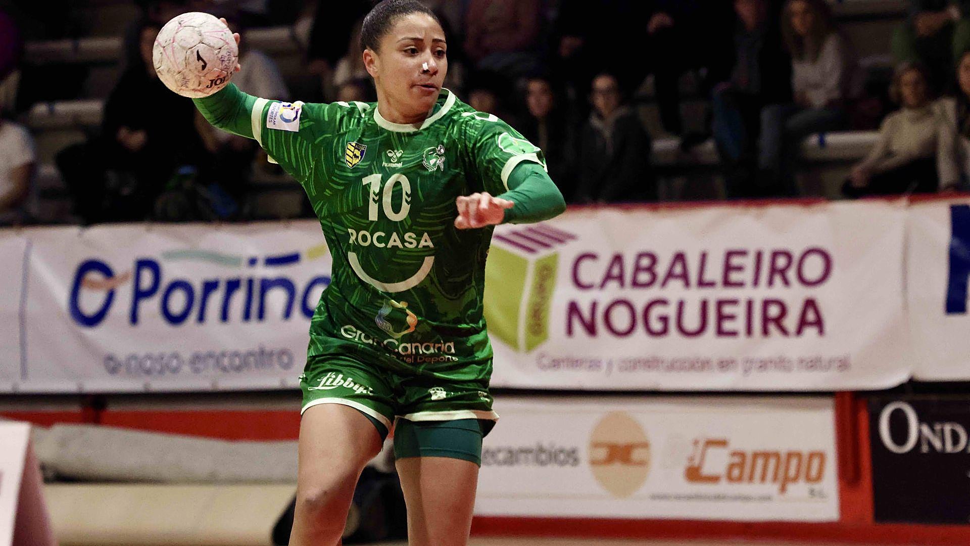 El Rocasa se aferra a sus opciones de playoff y arranca un empate de ...