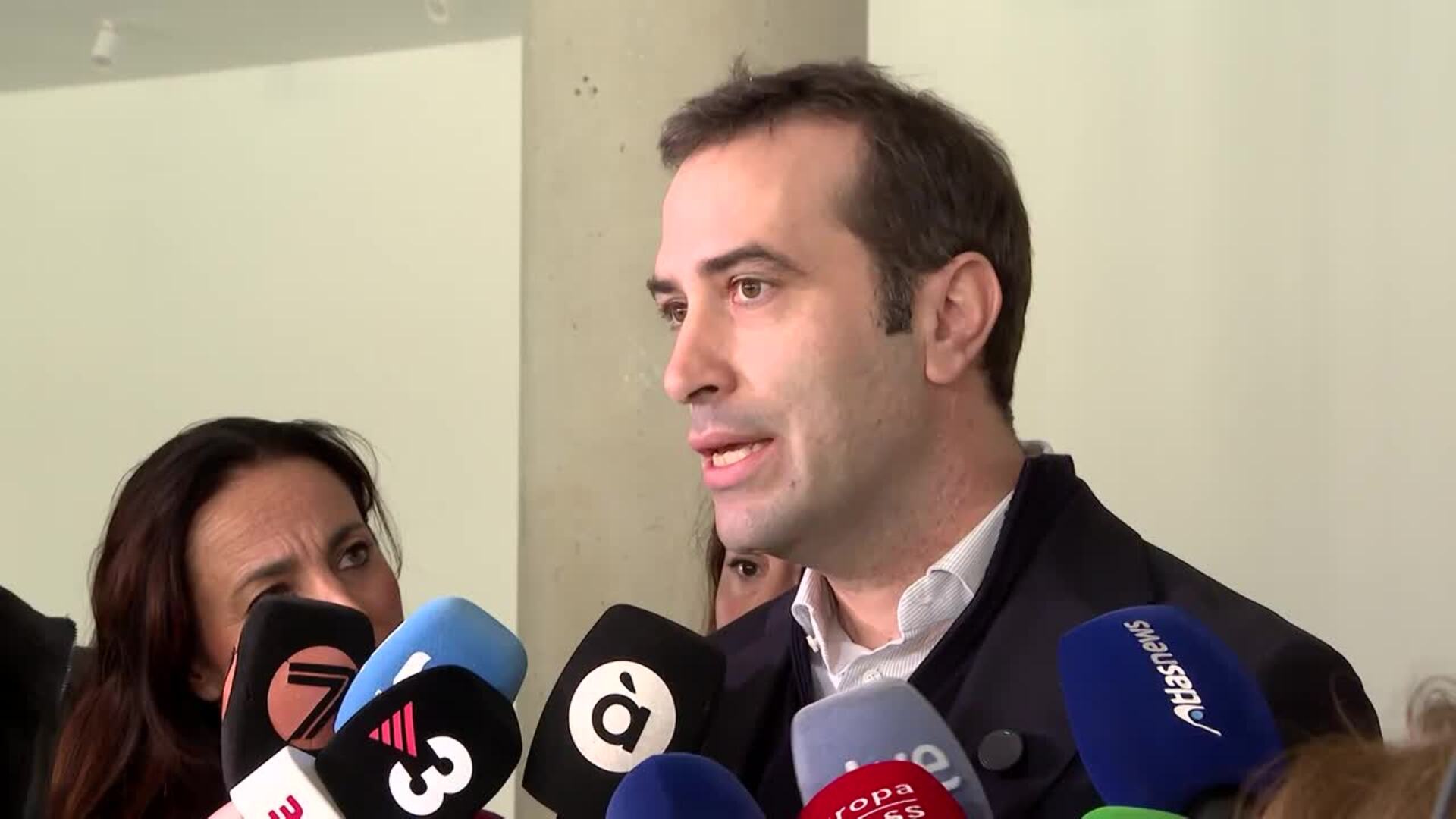 Cuerpo reitera la mano tendida del Gobierno a Junts y negociará ley a ...