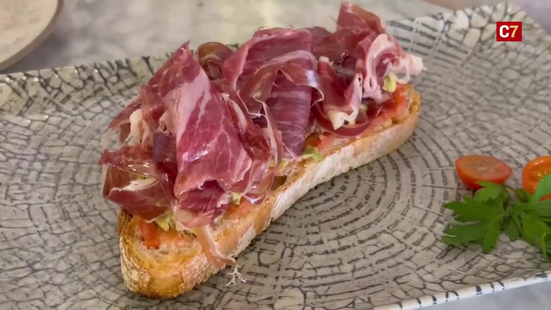 La Tasca Buenas Migas marida el vermut y sus tapas.mp4 | Canarias7