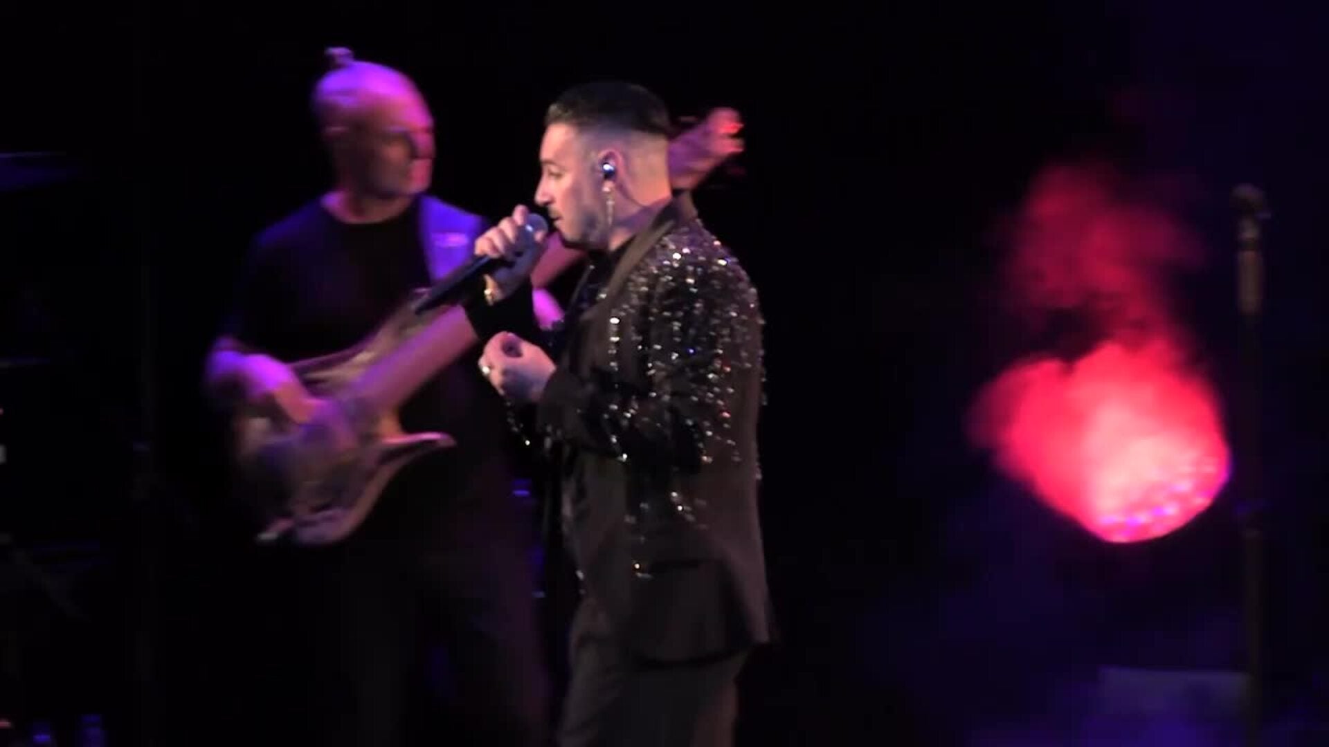 Andy llega con su 'Solo Tour' a Barcelona, con Lucas en el recuerdo ...