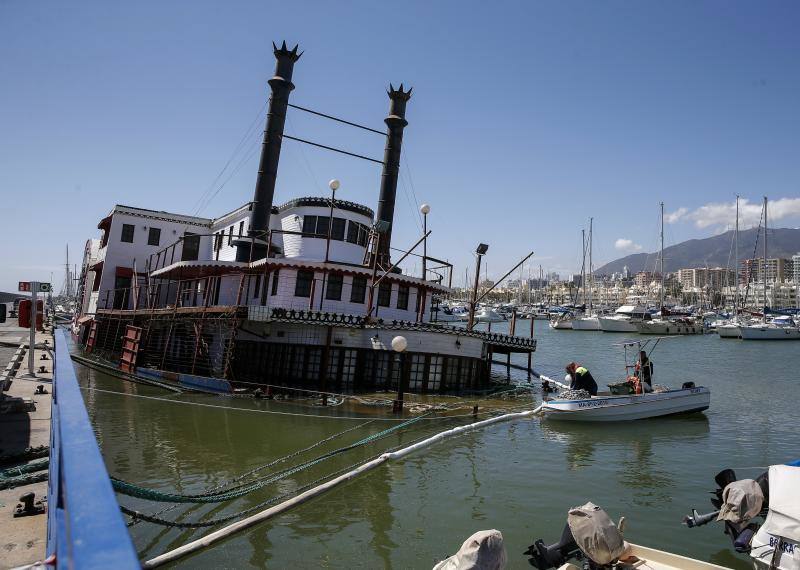 Fotos: El popular barco de vapor Willow, anclado en Benalmádena, se ...