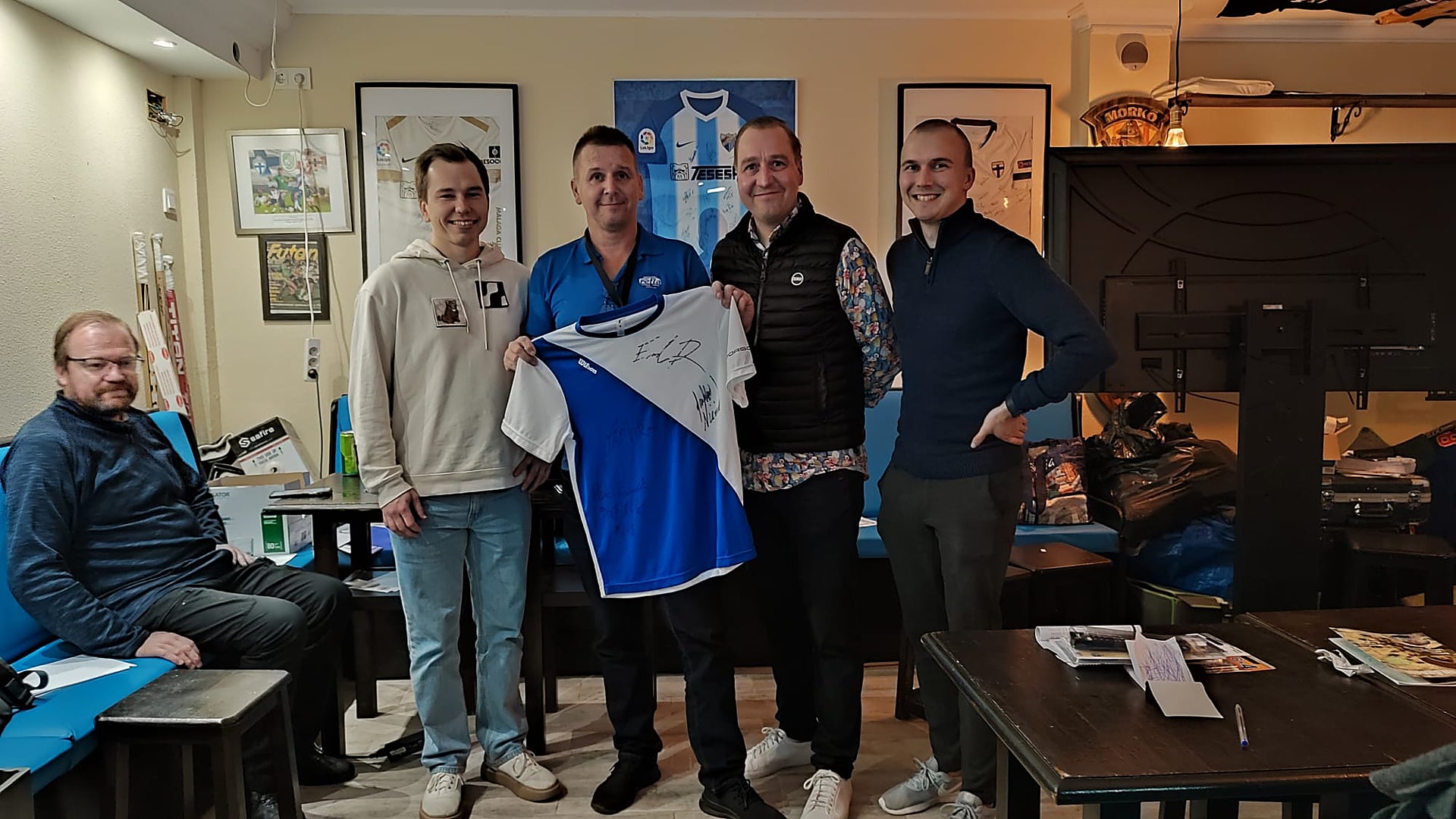 Catorce autobuses con fineses de la Costa del Sol apoyarán a su ...