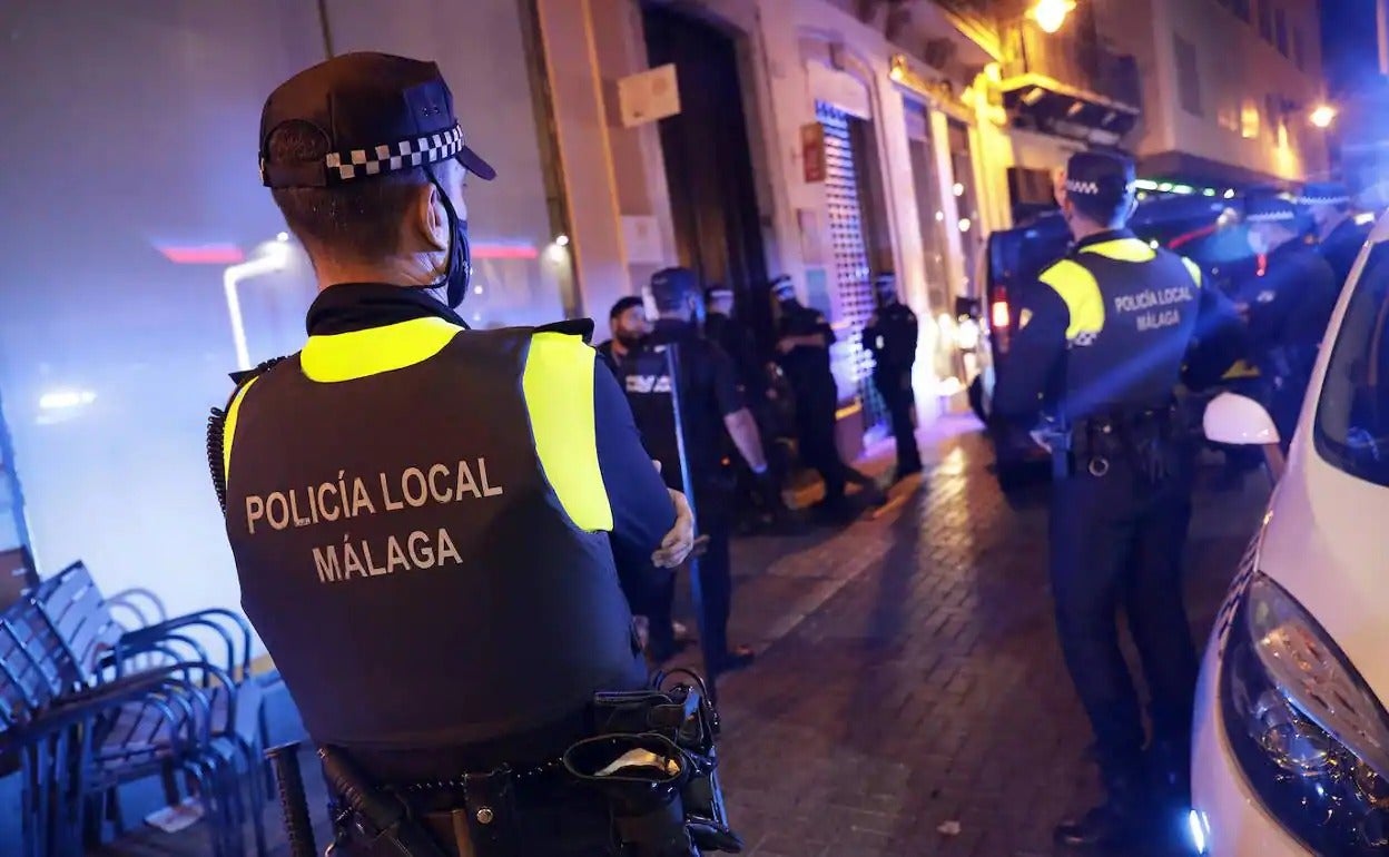 Detenido en Málaga capital por intentar estrangular a su mujer | Diario Sur