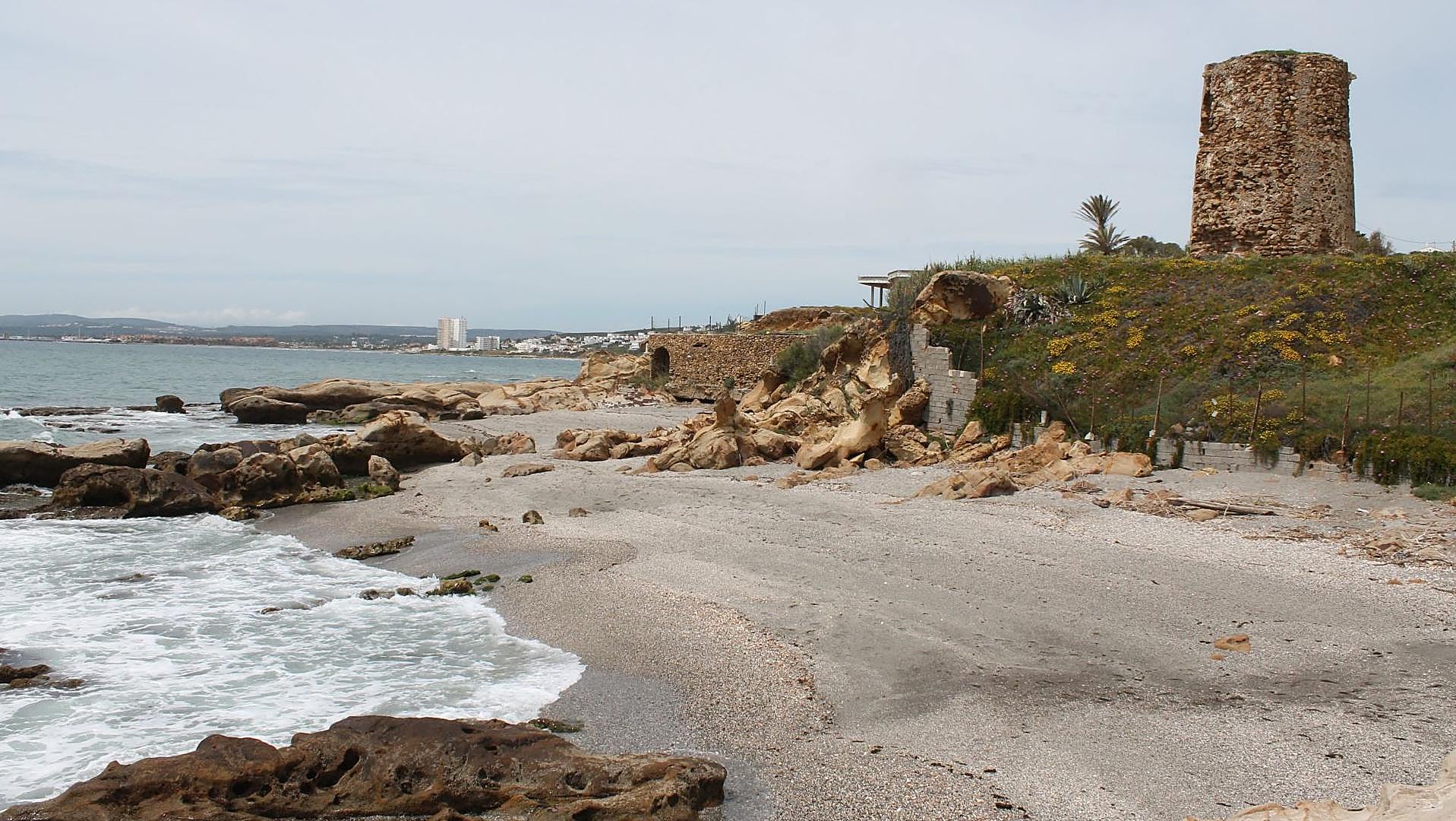 Punta Chullera: Así es la playa más occidental de Málaga | Diario Sur
