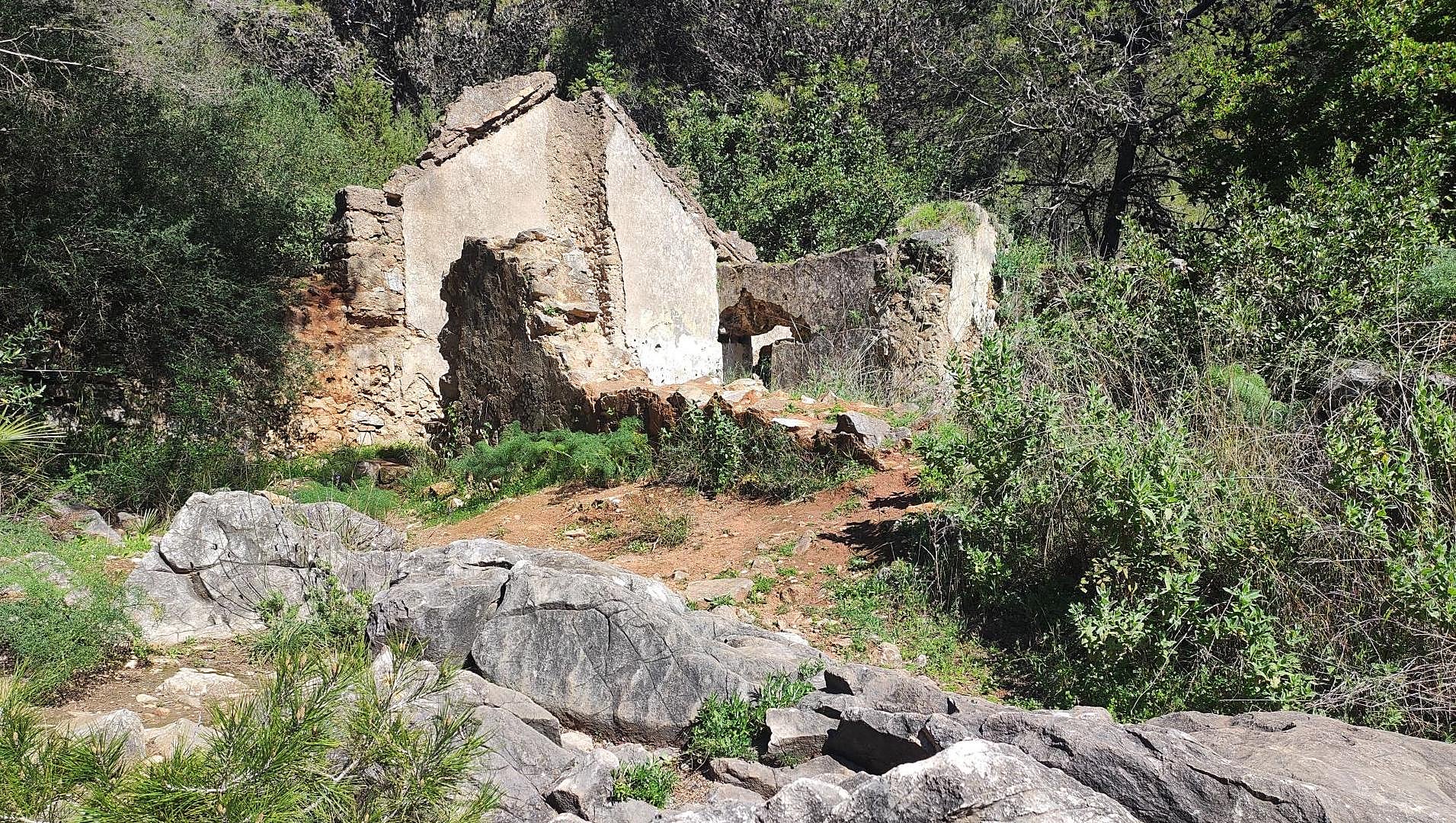 La ermita de los Monjes, el santuario escondido en los bosques de ...