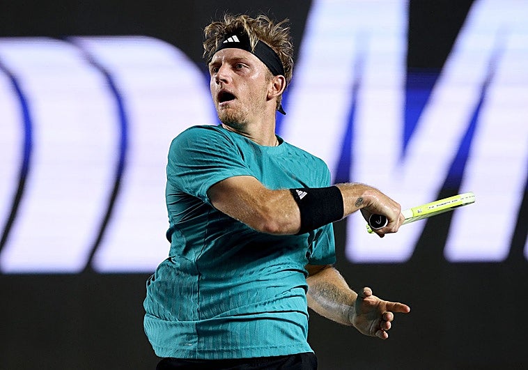 Sara mei kasai erothots as a repeat client, she responds