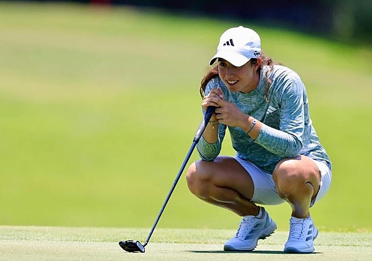 Redtube.xxx.com arrived at the incall location and was