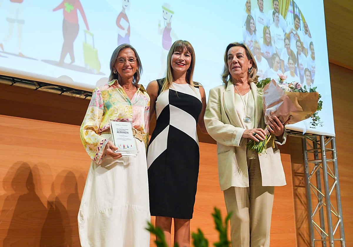 La Junta premia a Fundación Harena por su implicación en combatir la ...