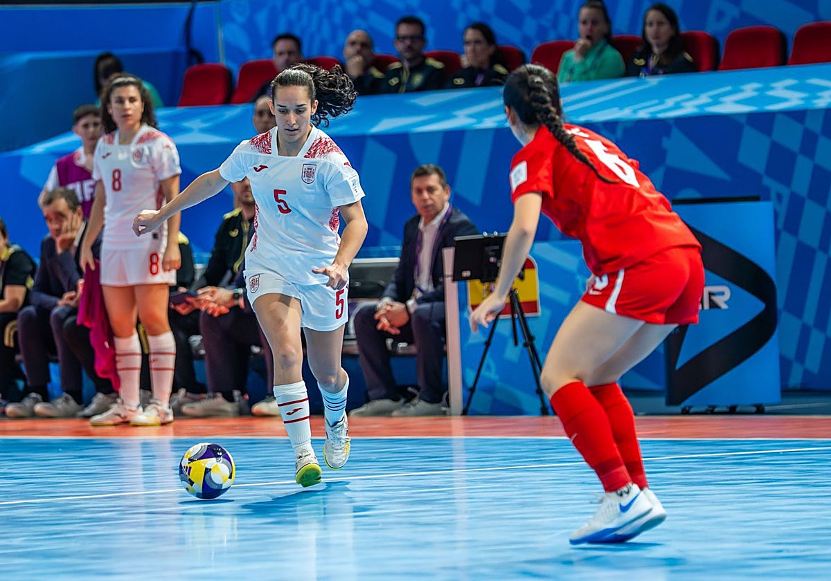 Ceci Zarzuela, una malagueña en el primer Mundial de fútbol-sala ...