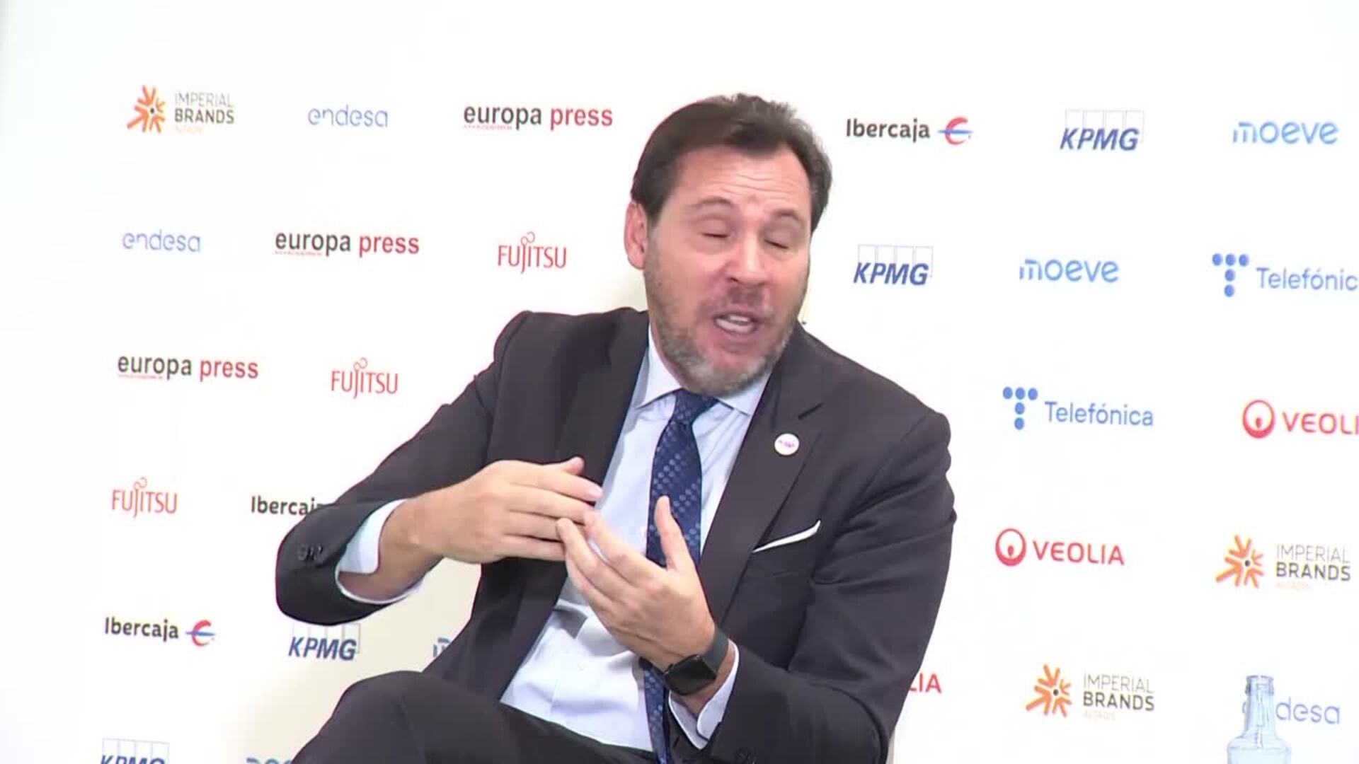 Puente acusa al PP de subvertir modelo aeroportuario por "meter el dedo en el ojo" al Gobierno ...