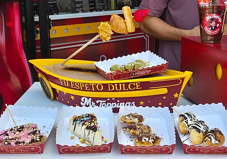 Mr. Toppings crea en Málaga los espetos dulces | Diario Sur