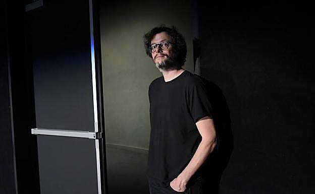 «La imagen de Mickey Mouse tiene cualidades de inocencia, pero también ...