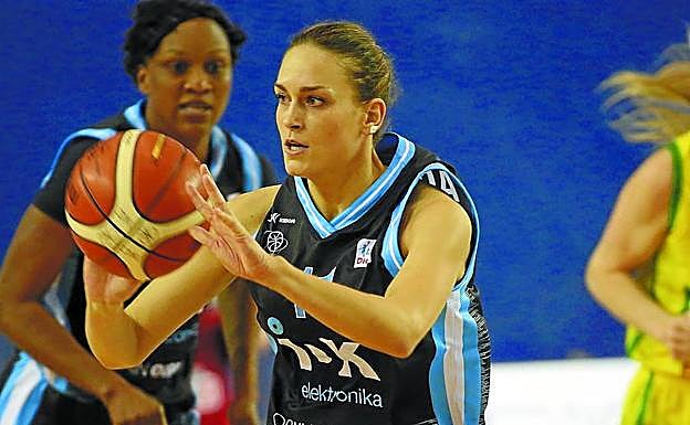 Victoria del IDK que empieza la Liga con pleno | El Diario Vasco