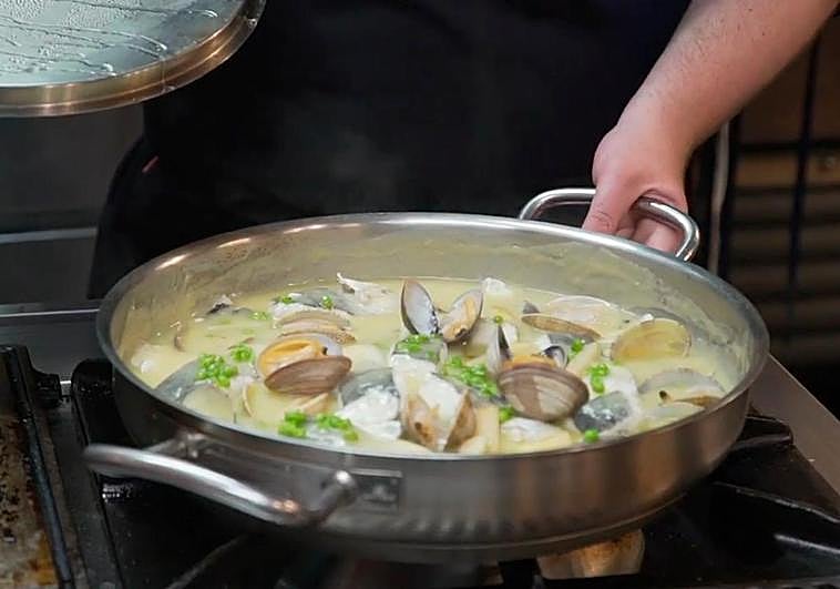 La merluza en salsa del campeón de la cocina tradicional | El Diario Vasco