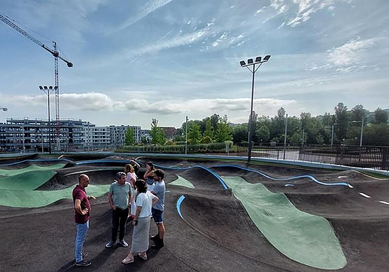 Irun ya tiene su 'pump track' abierta en el barrio de Ventas | El ...