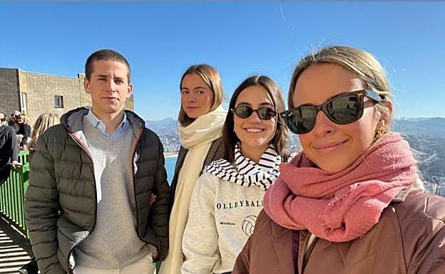 La familia Pombo vuelve a elegir San Sebastián como destino para una ...