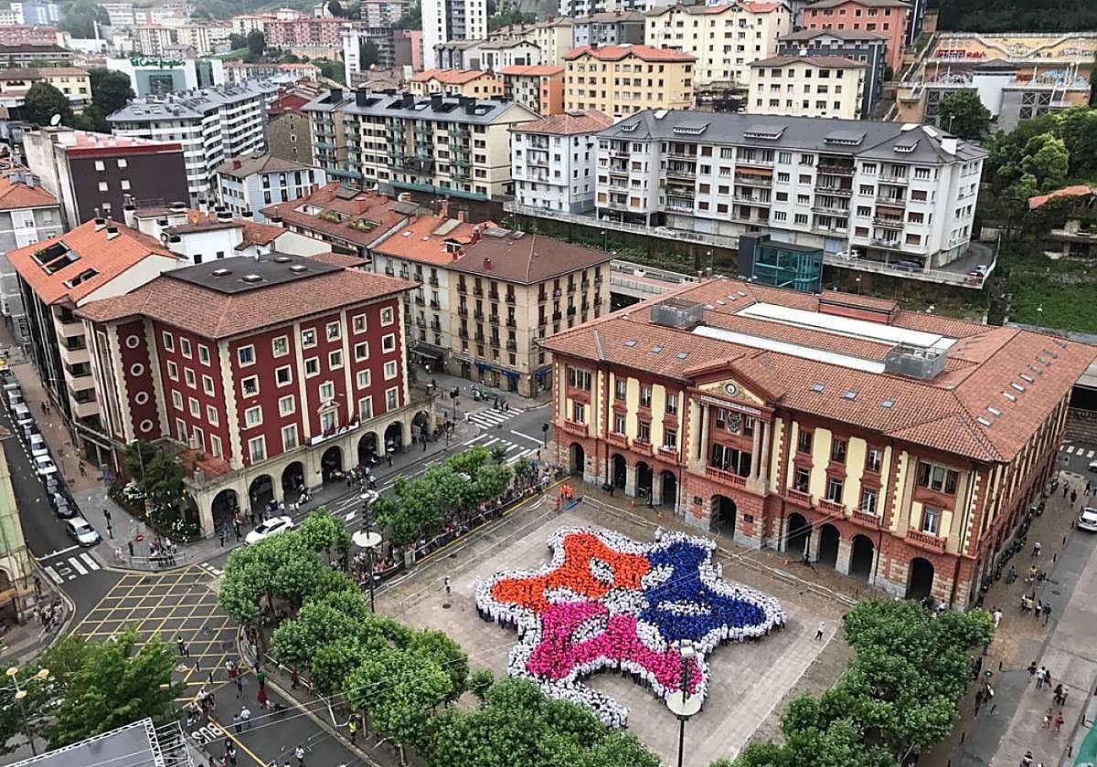 Eibar, el único municipio de Gipuzkoa de más de 25.000 habitantes que ...