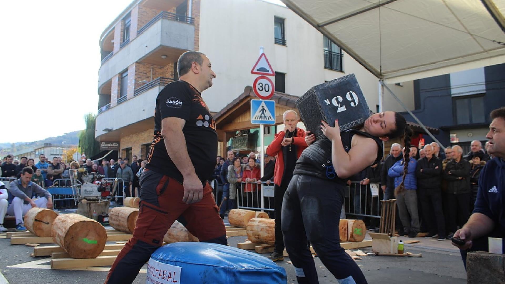 Azkoitia: Herri kiroletan nor baino nor arituko dira igandean Azkoitia ...
