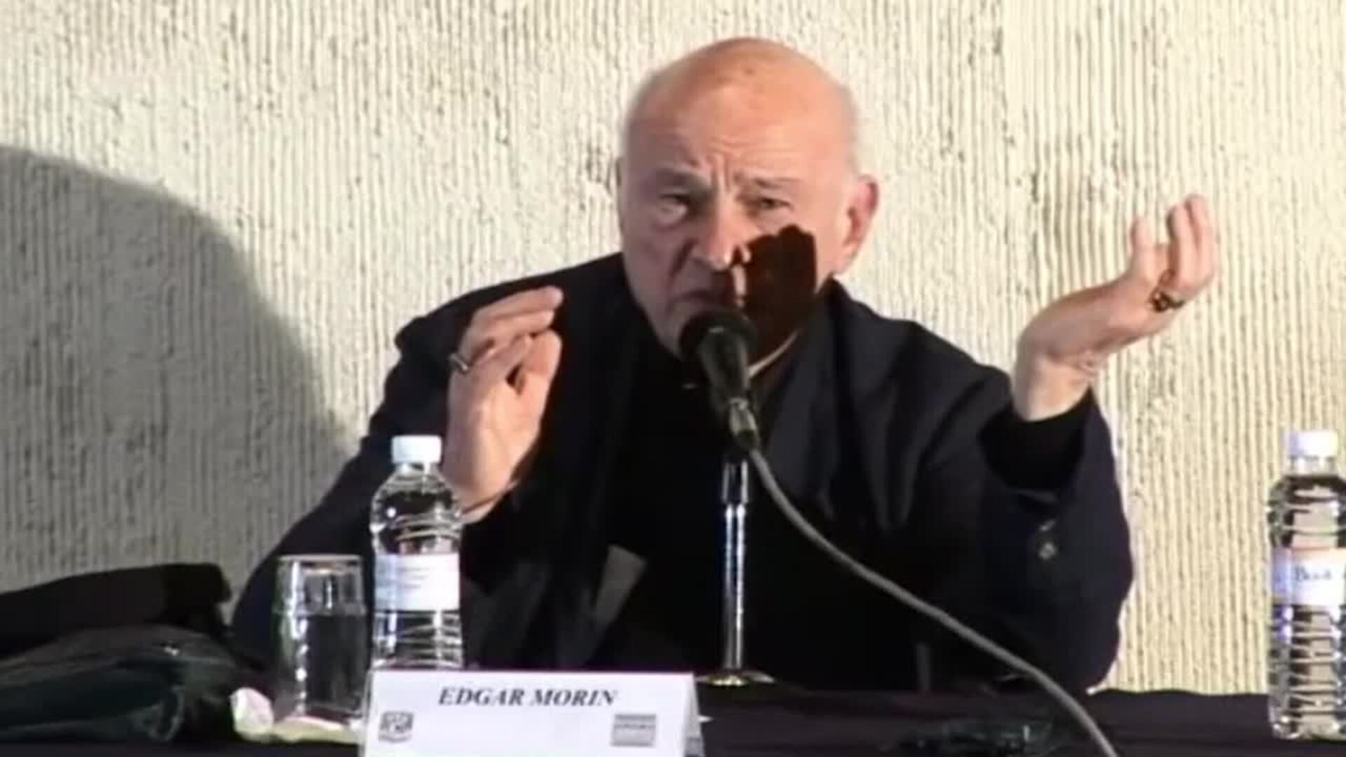 Muere Edgar Morin, el filósofo creador de la teoría del pensamiento ...