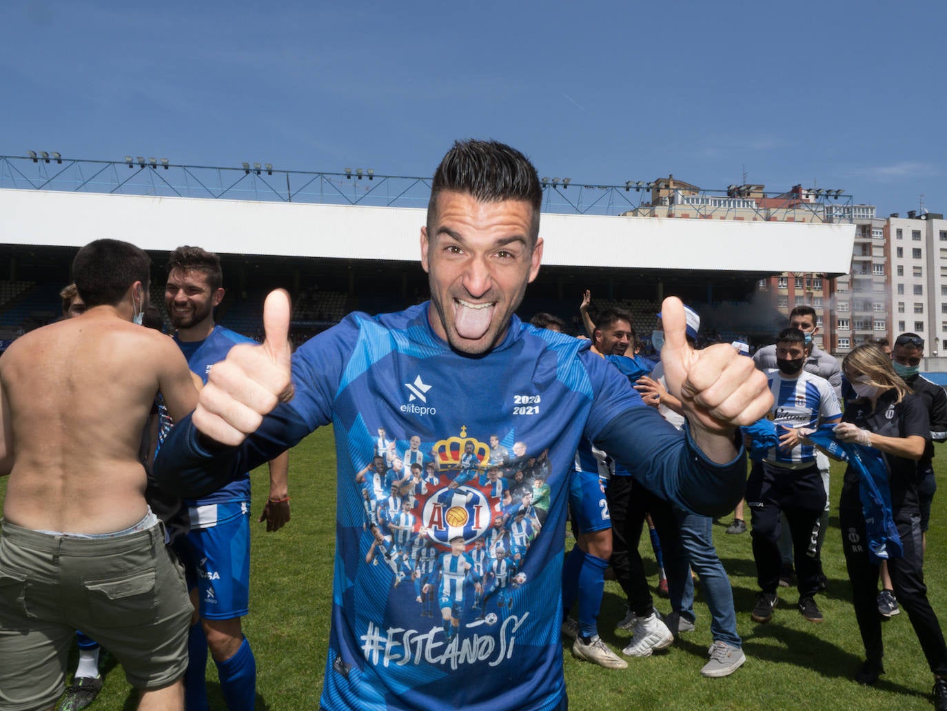 Fotos: El Real Avilés celebra el ascenso | El Comercio: Diario de Asturias