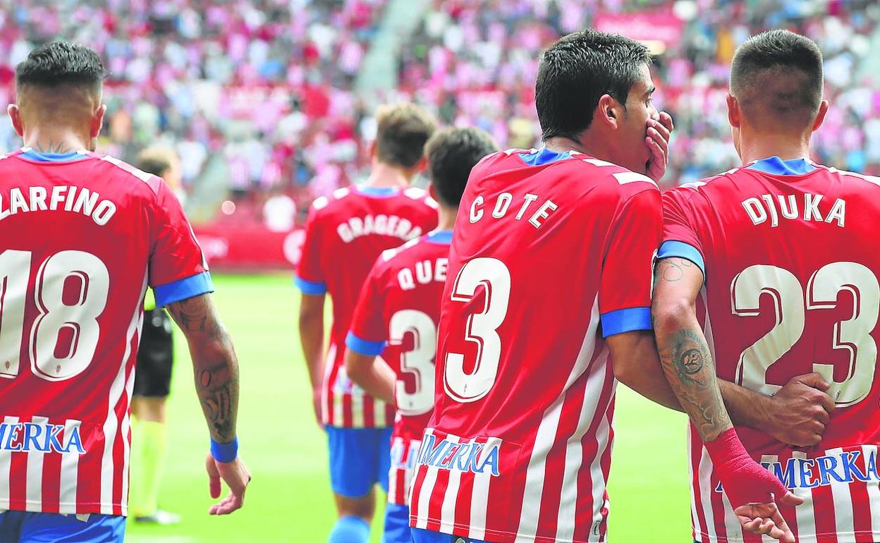 Djuka mantiene su idilio con El Molinón | El Comercio: Diario de Asturias