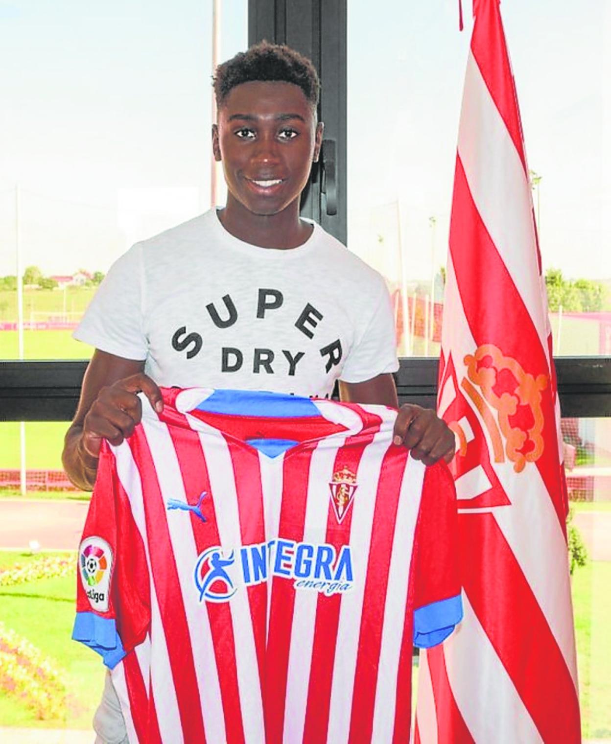 El Sporting B arranca con ilusión renovada | El Comercio: Diario de Asturias