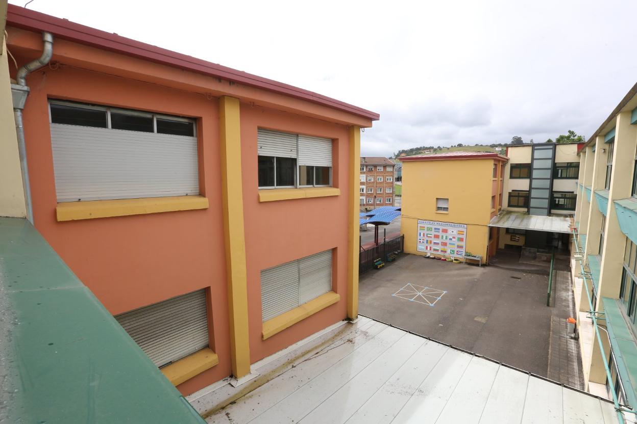 Los colegios de Versalles y La Luz cambiarán su iluminación a led | El Comercio: Diario de Asturias