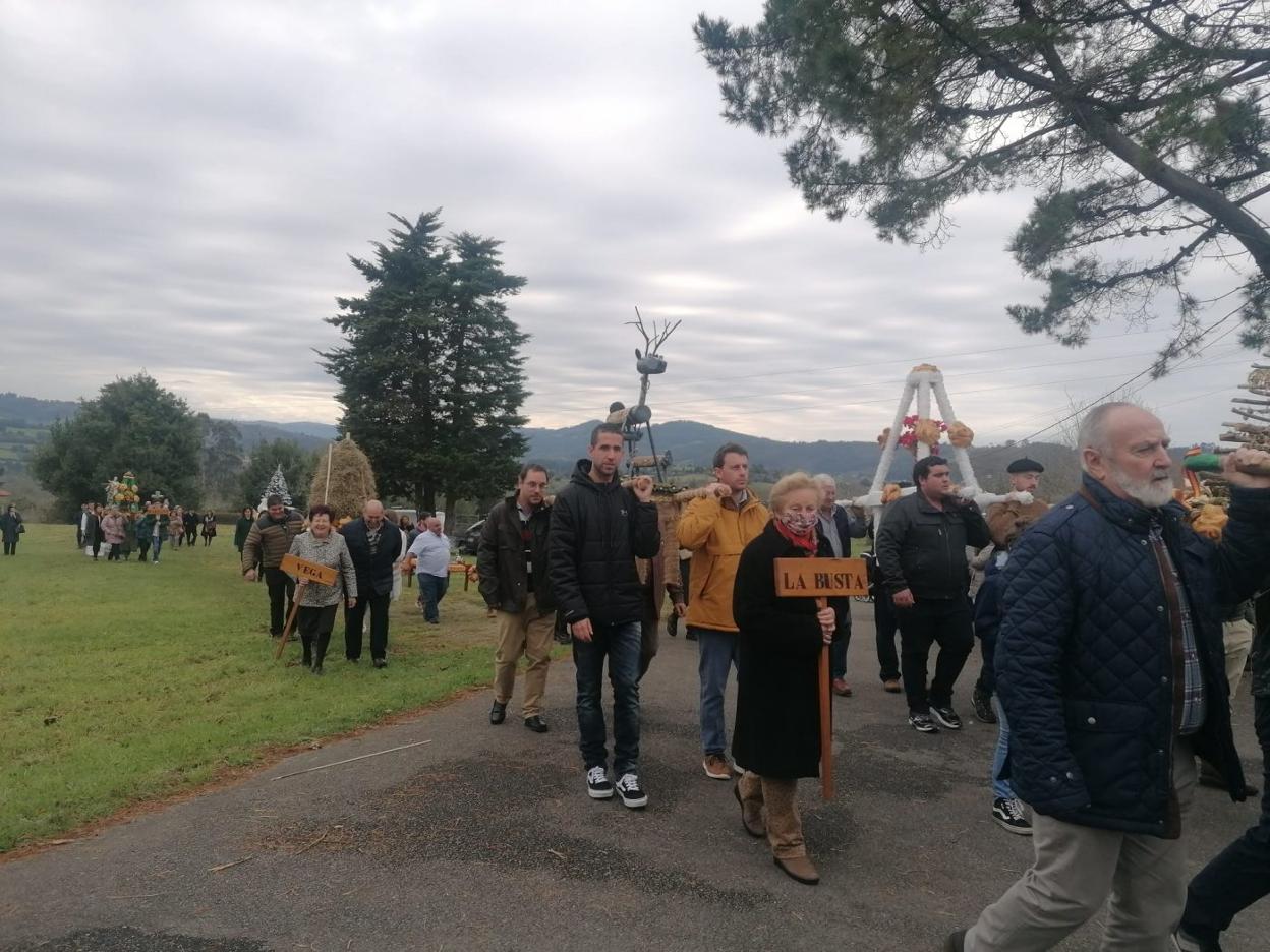 Villaviciosa: Desfile de ramos en Selorio para homenajear a su patrona ...