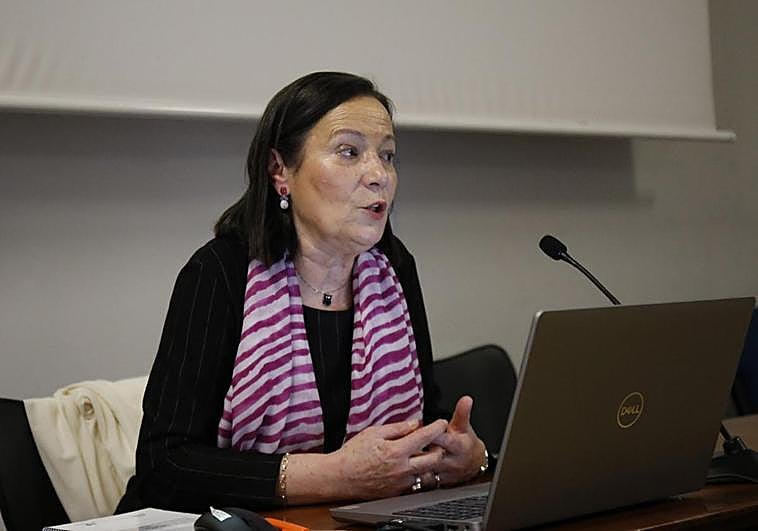 Rosa María Cid y las mujeres del pasado | El Comercio: Diario de Asturias