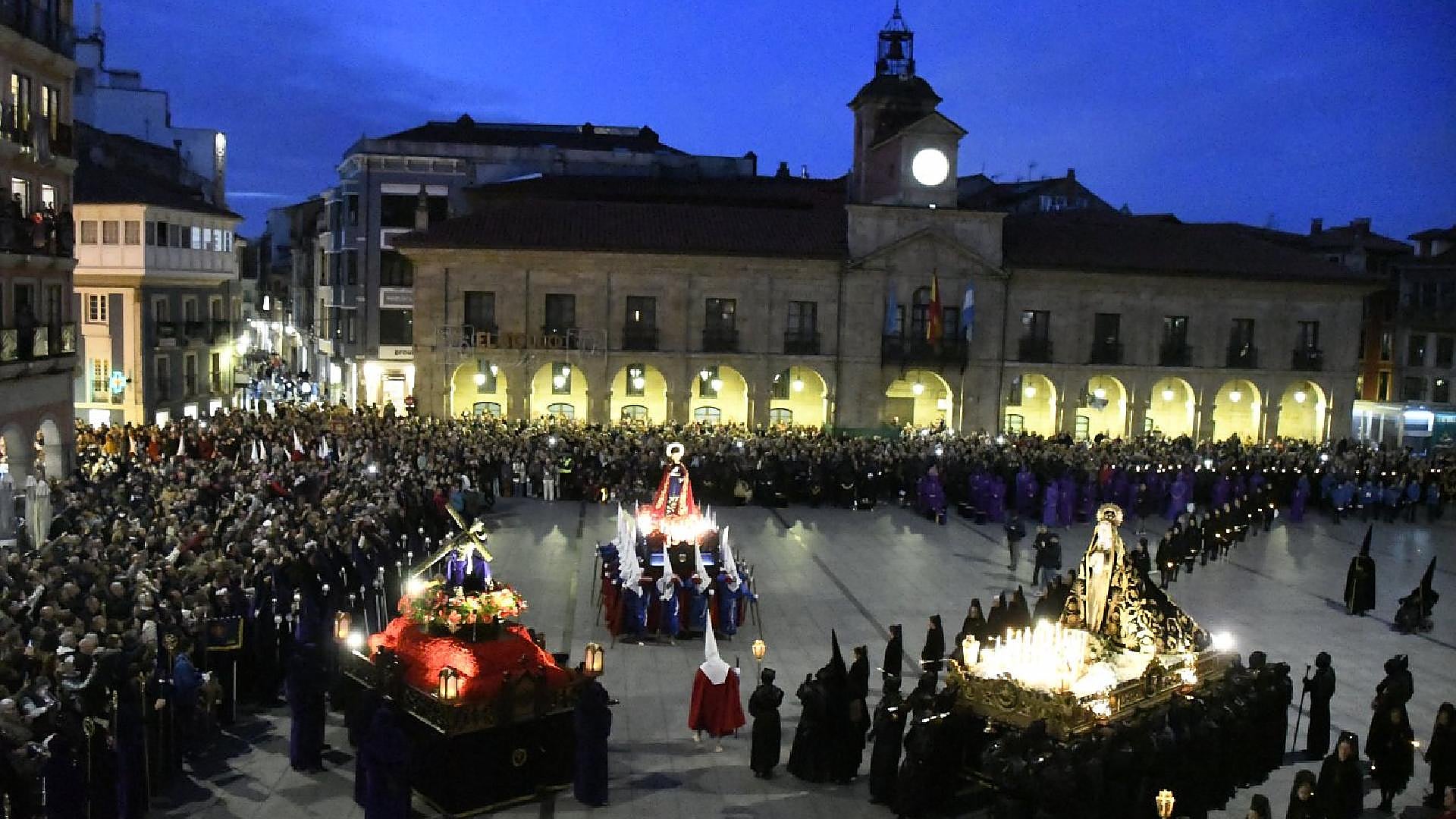 Una multitud arropa al Encuentro en Avilés | El Comercio: Diario de ...