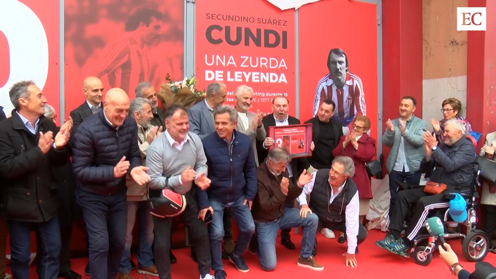 Cundi ya tiene su puerta en El Molinón | El Comercio: Diario de Asturias