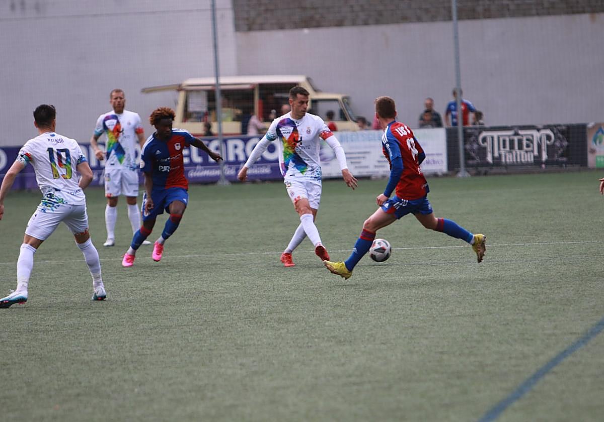 El doctor ascenso del Real Avilés es Javi Rey | El Comercio: Diario de ...