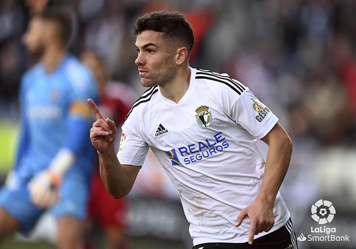 Un gol de Curro en el primer minuto frena al líder en El Plantío | El ...