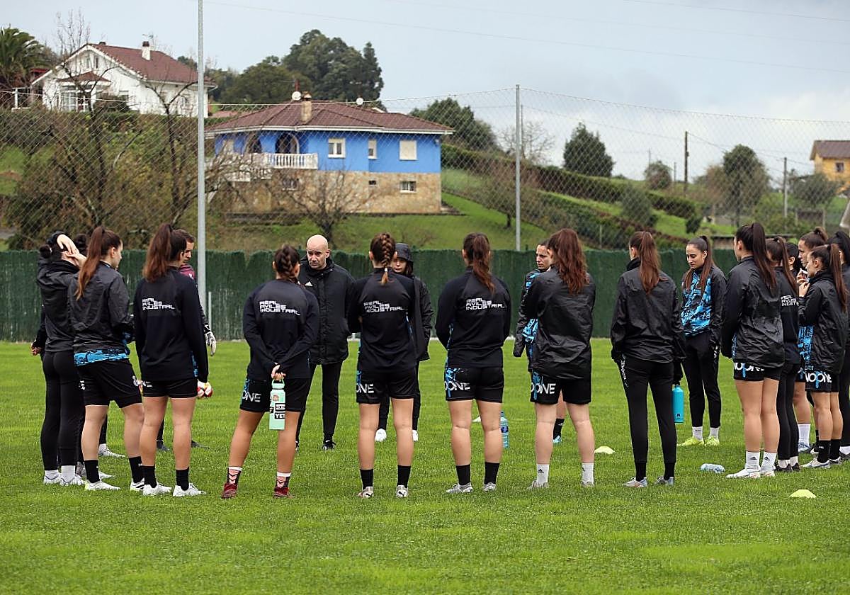 El Avilés femenino ultima en El Palacio la preparación del duelo ...