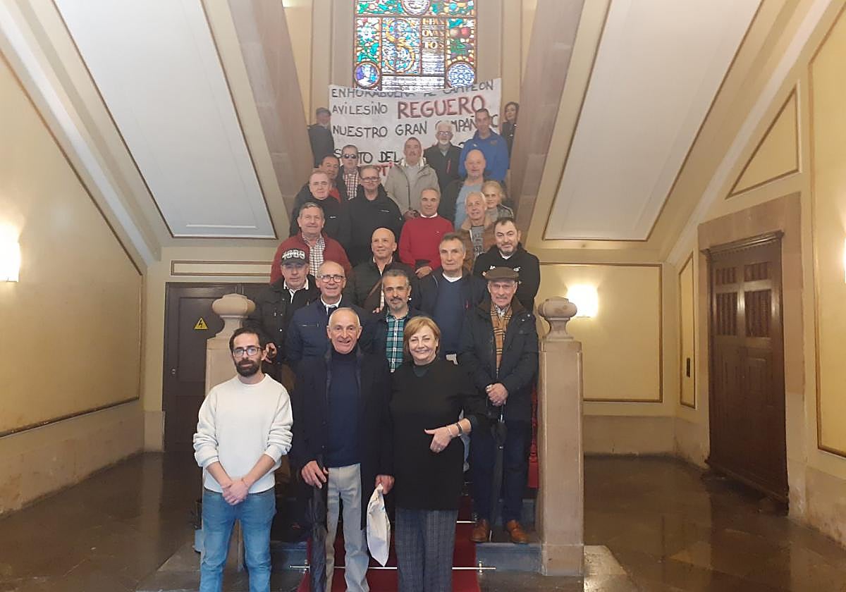 Avilés homenajea al veterano ciclista Juan Carlos Reguero | El Comercio: Diario de Asturias