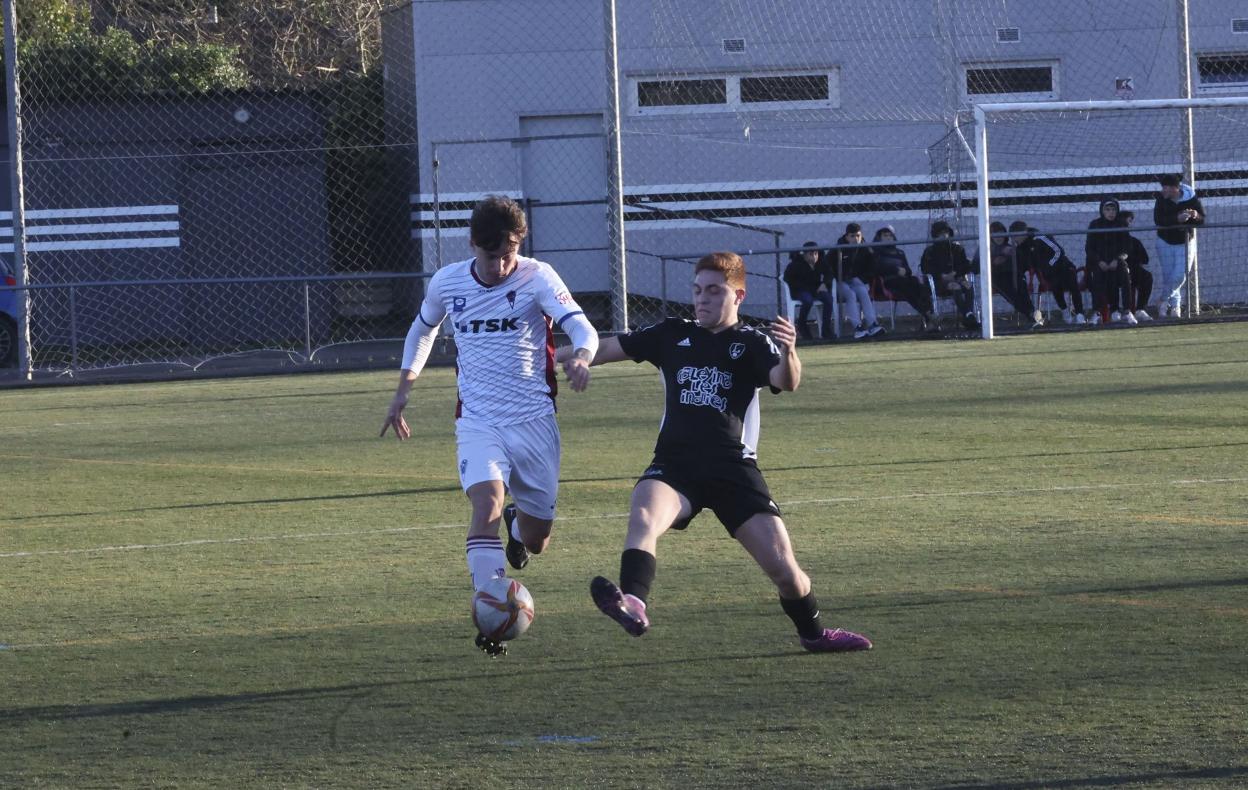 Sufrido triunfo del TSK Roces | El Comercio: Diario de Asturias