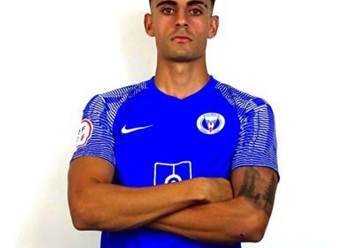 Raúl Rojas llega desde El Palo para reforzar el lateral blanquiazul ...