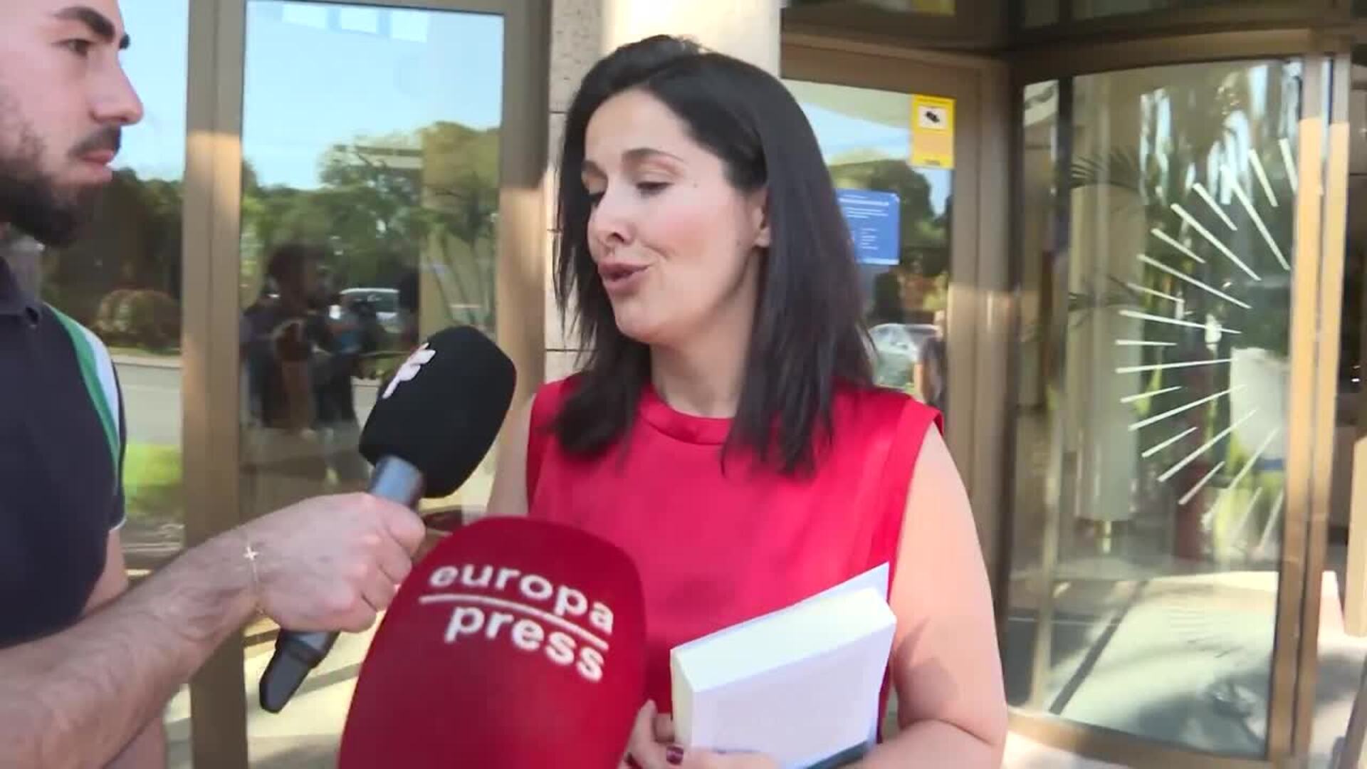 Massiel no saca la fuerza necesaria para dar su último adiós a su hermano pequeño | El Comercio ...