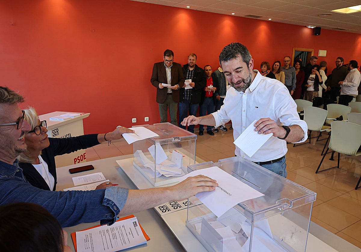 Manuel Campa, nuevo secretario general del PSOE avilesino | El Comercio ...