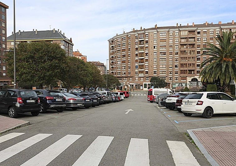 Conduce ebrio, orina en la calle y acaba pegando a la policía en Avilés ...