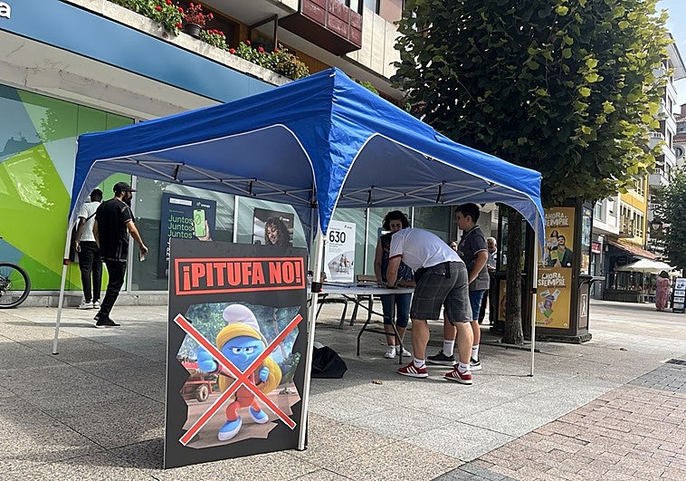 El PP presentará 1.500 firmas para frenar la colocación de Pitufa ...