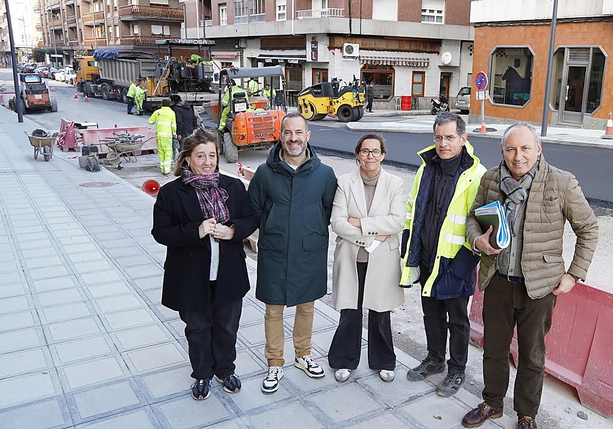 Últiman la renovación de un tramo de la avenida de Oviedo en El Berrón ...