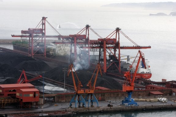 Enredo financiero en El Musel | El Comercio: Diario de Asturias